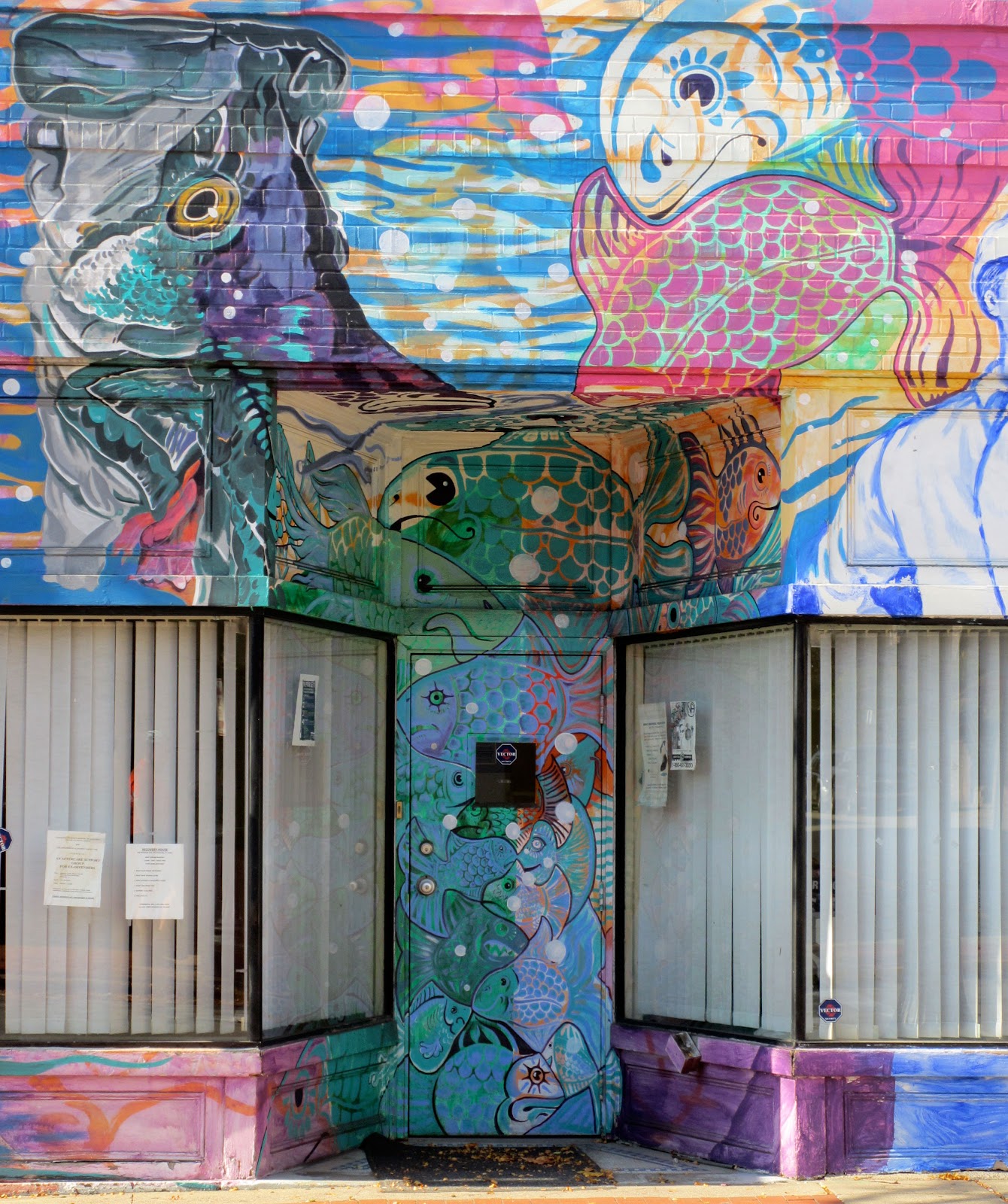 Pittsburgh Murals and Public Art: Wood St Murals by multiple artists