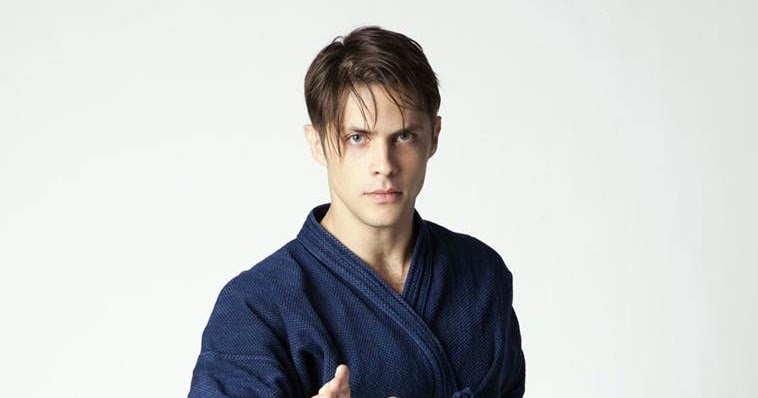 Biografia actorului BARIS ALPAYKUT aka OZAN SEZIN din serialul DRAGOSTE ...