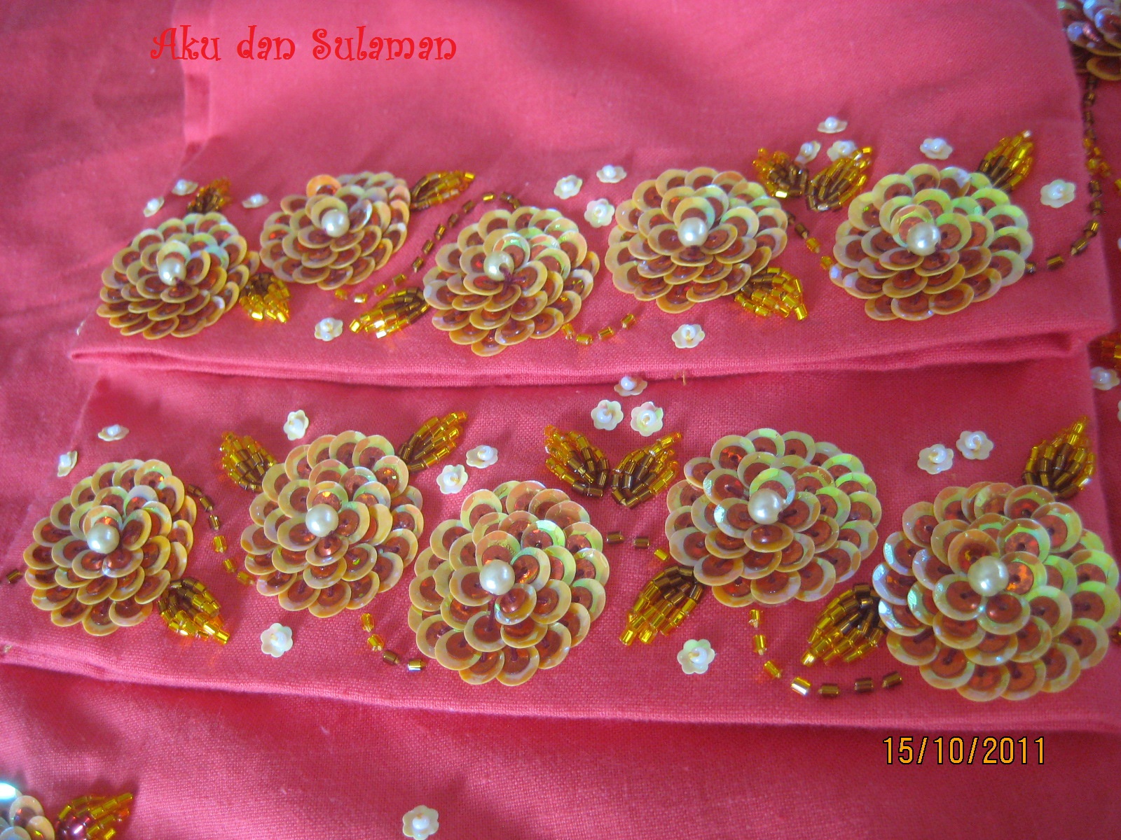 Aku dan Sulaman: Sulam Manik Labuci Kebaya