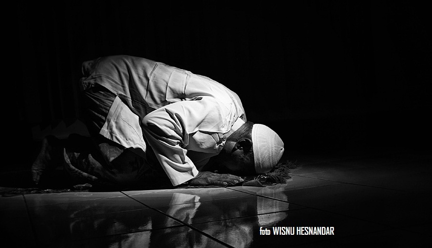 Sujud (Sajdah) Wallpapers - Articles about Islam