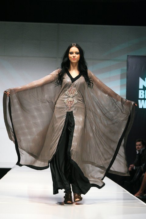 Fashion Girl: Stylish & Modern Dresses for Girl