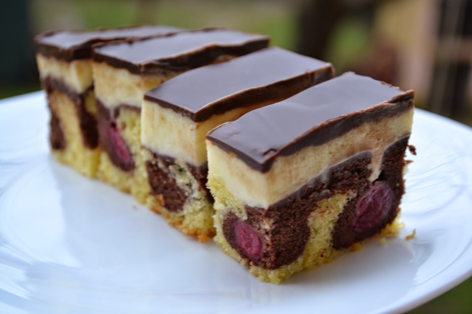 Myra's kitchen: Prajitura " Valurile Dunarii"