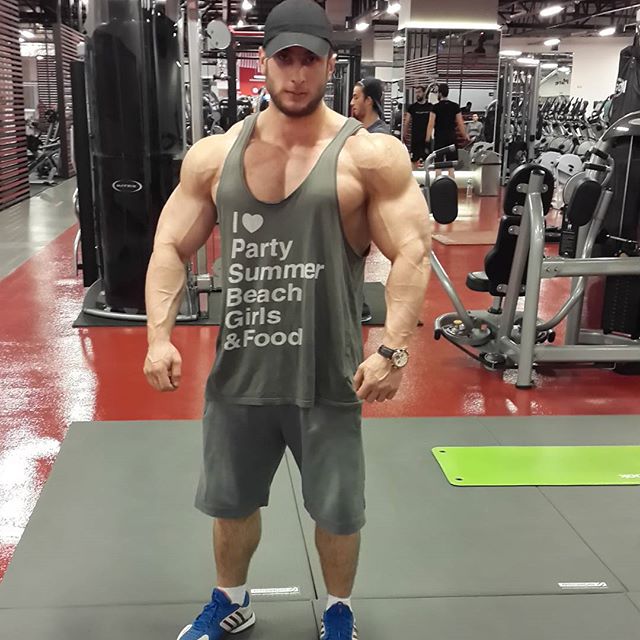 Worldwide Bodybuilders: Turkish monster boy Harun Yilmaz