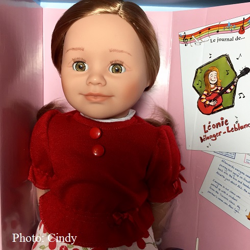 Living A Doll's Life : *REVIEW* Maplelea Doll - Leonie