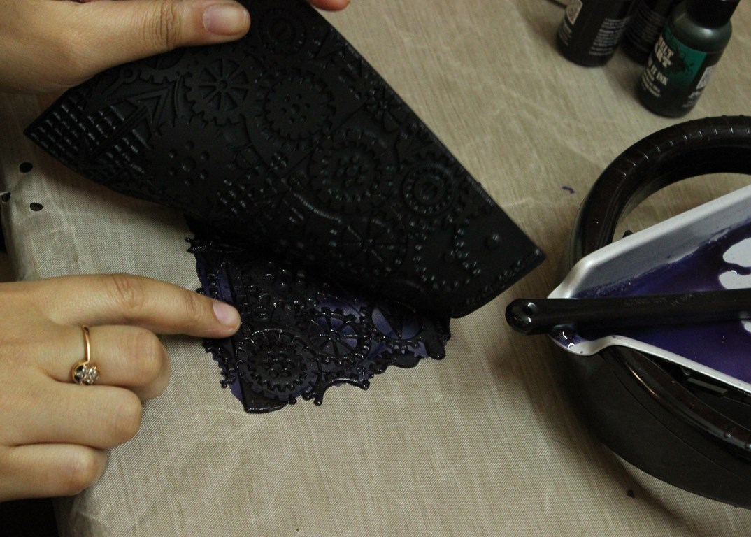 Crafters Corner : How to use UTEE with your cookie cutter and much more