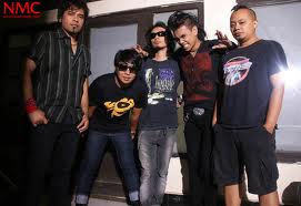 Profil Grup Band Seurieus « VAN CODET