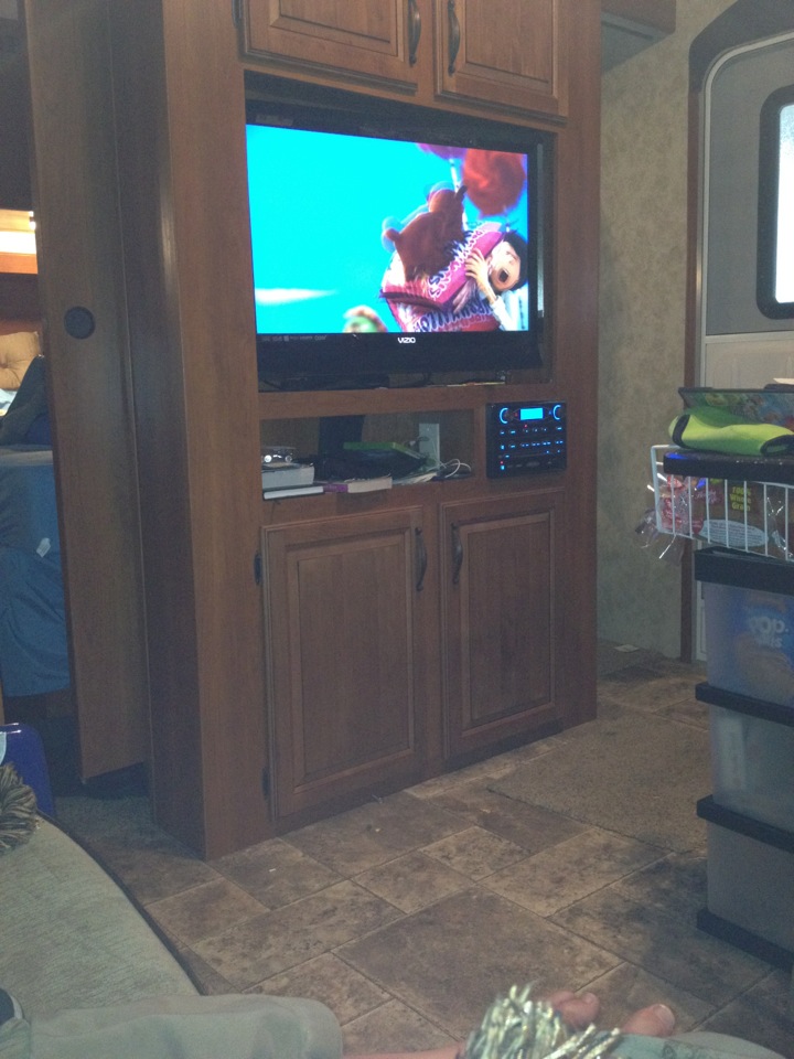 Barnes's Road Schooling RV Adventure: Minion Bday Hooray!