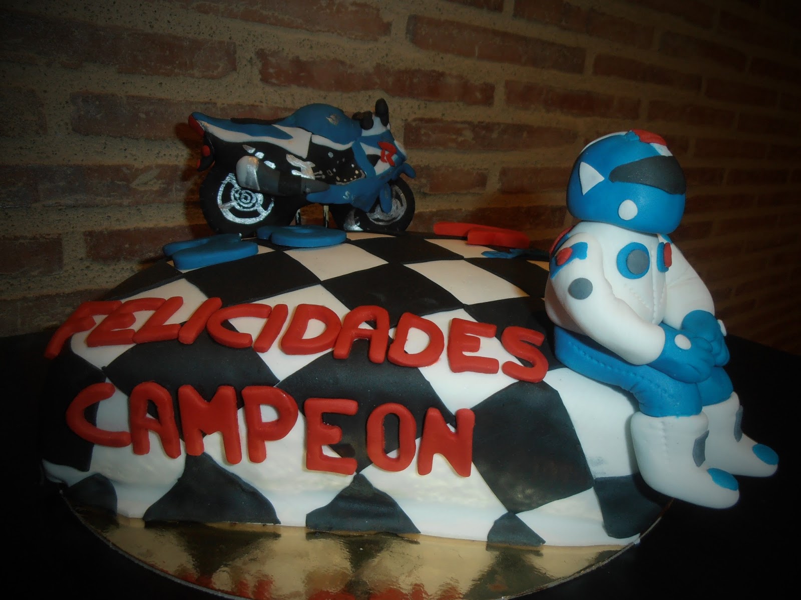 Mi Cookita: TARTA MOTO