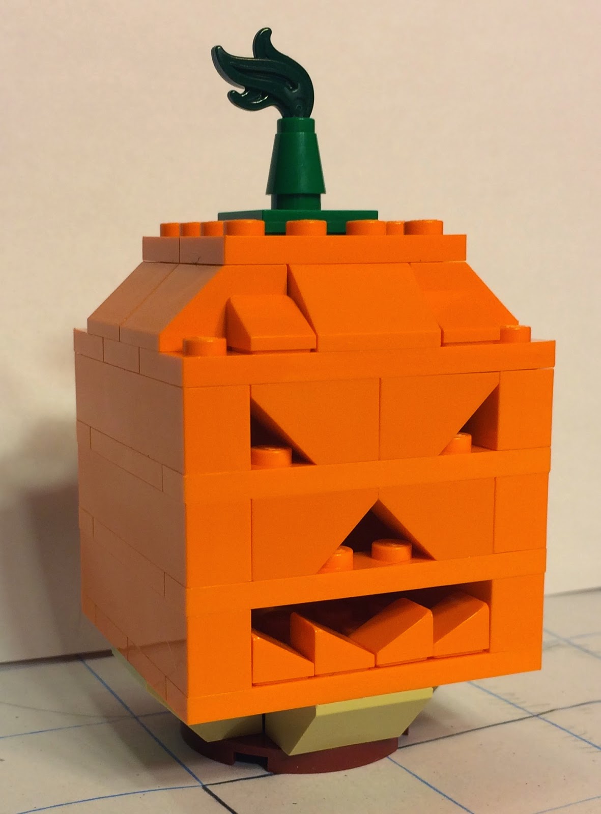 Dark Cloud Blogs: LEGO Halloween Pumpkin Review for MF0