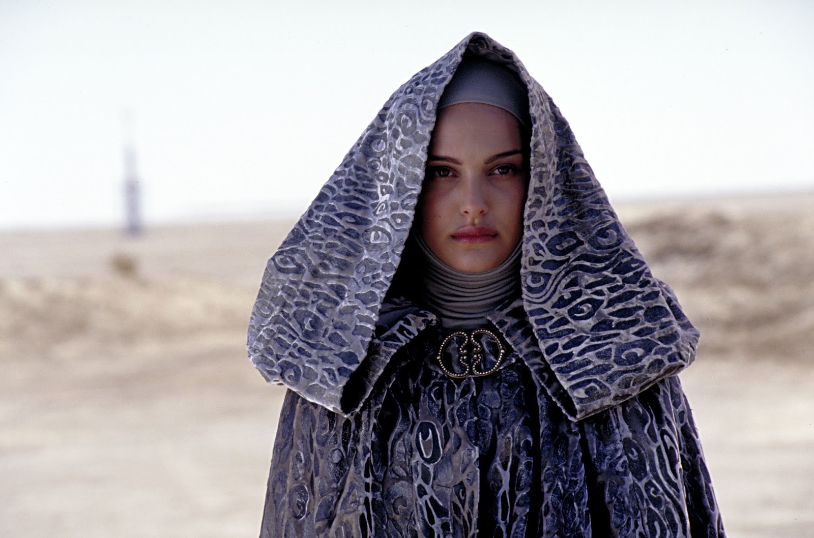 A look into Star Wars: Padme's dresses. Part VIII
