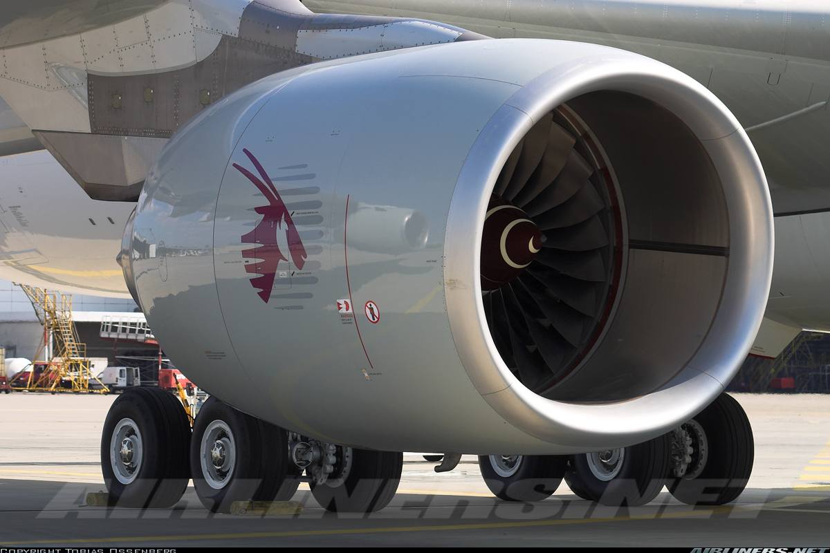 Charles Ryan's Flying Adventure: A Tribute to Kai Tak Airport and ...