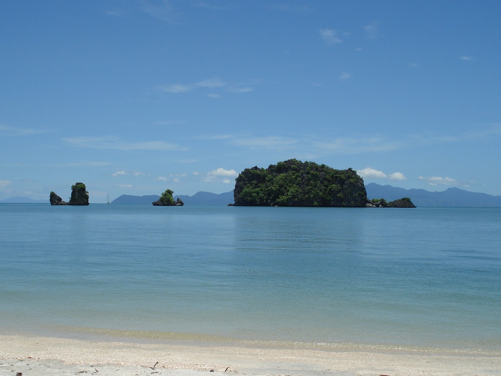 LANGKAWI TRAVEL GUIDE - YOUR DREAM VACATION: Langkawi Tanjung Rhu Closed