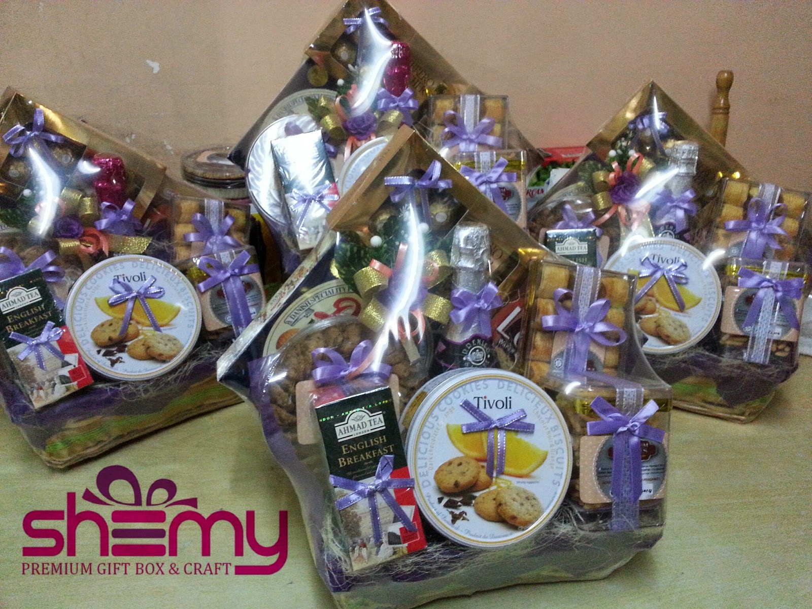 KOTAK HAMPER: HAMPER