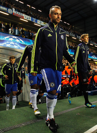 Chelsea FC: Chelsea Player >> Raul Meireles Profile and Biography