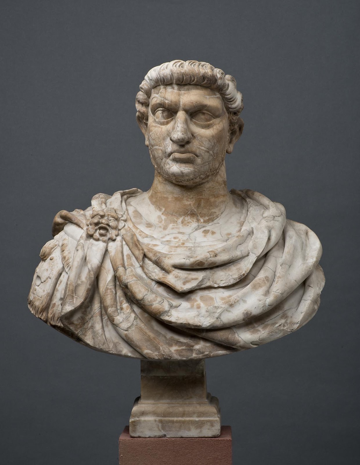 Spencer Alley: Modern Ancients for Russia