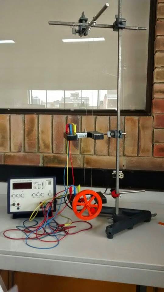 Física de los Materiales (Usta) : TERCER LABORATORIO RUEDA DE MAXWELL