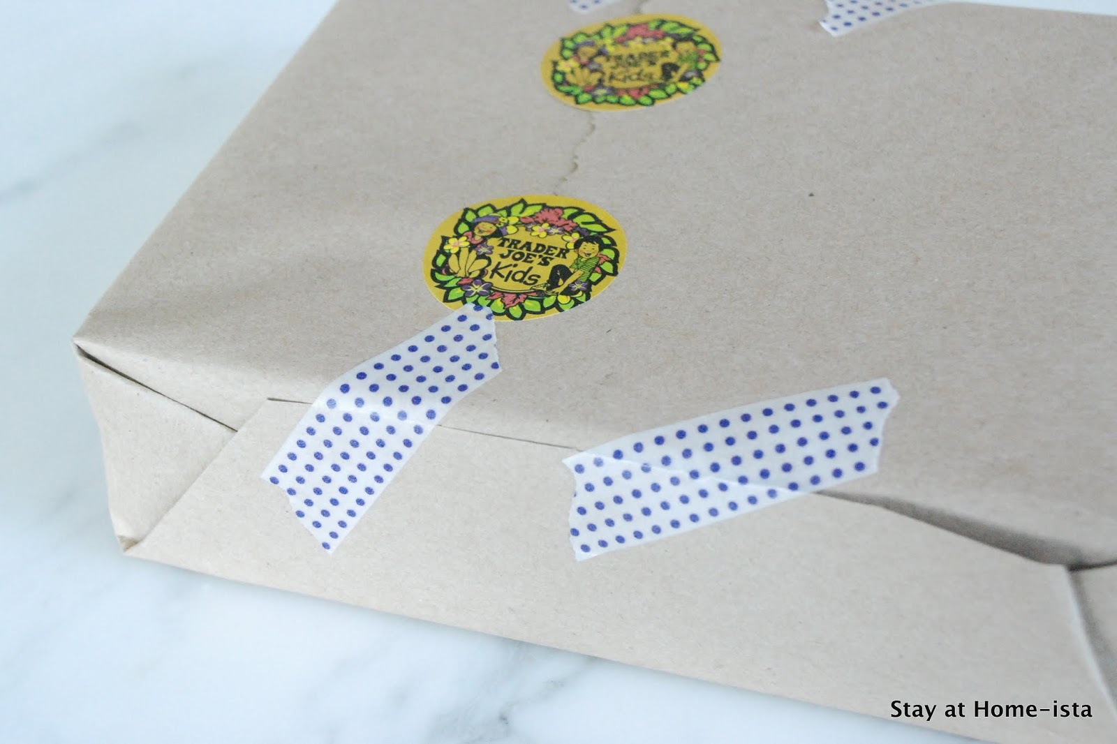 Stay at Home-ista: Easy Gift Wrapping Strategies