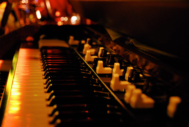 Valvulado: B-3 in Organ Jazz