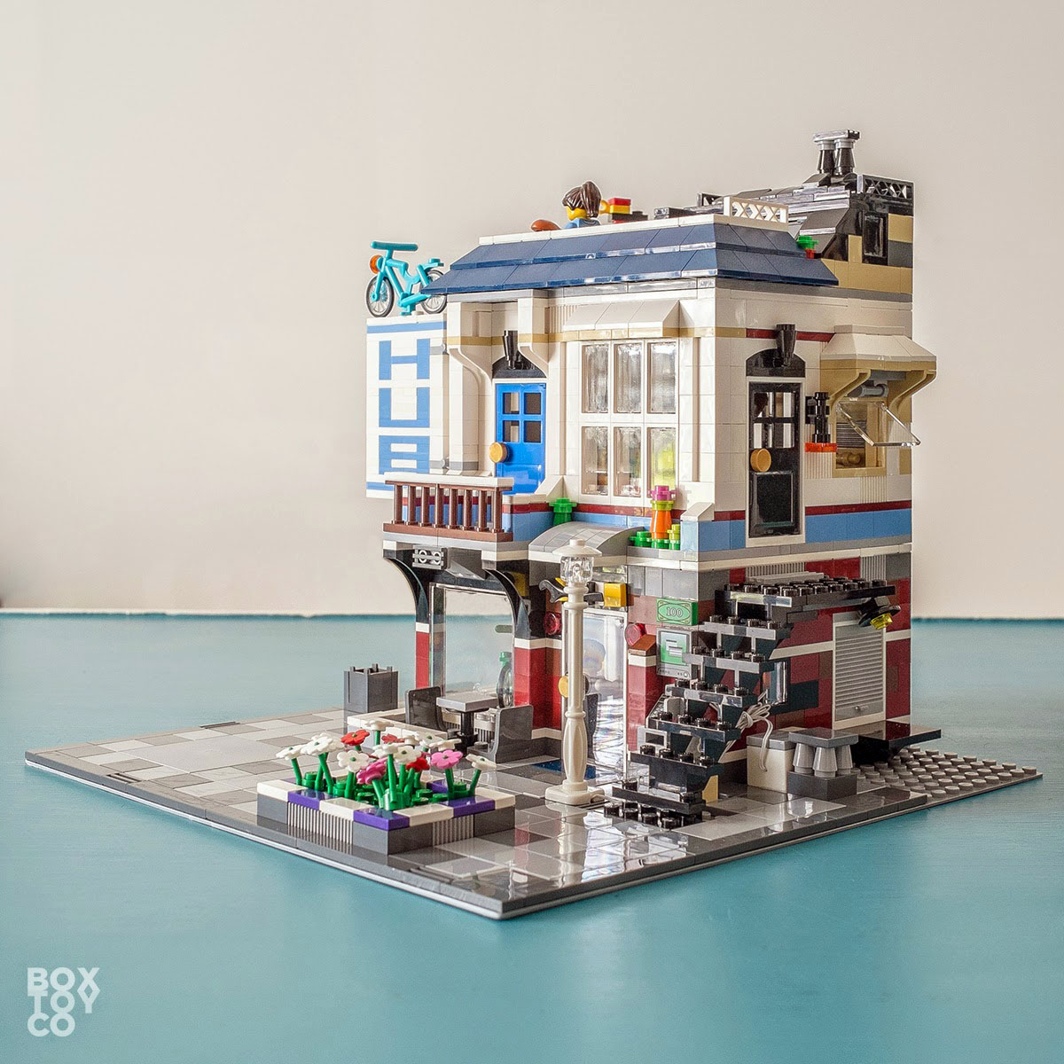 LEGO® Bike Shop & Café 31026 Revisited [MOD] | BoxToyCo