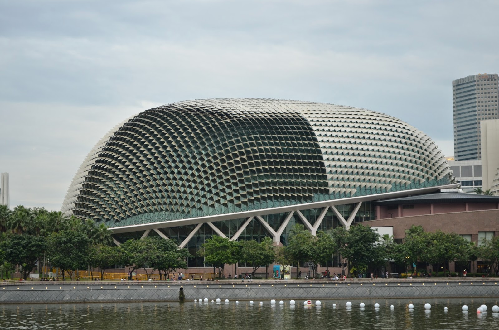 Our Journey : Singapore Esplanade Mall - Theater on the Bay