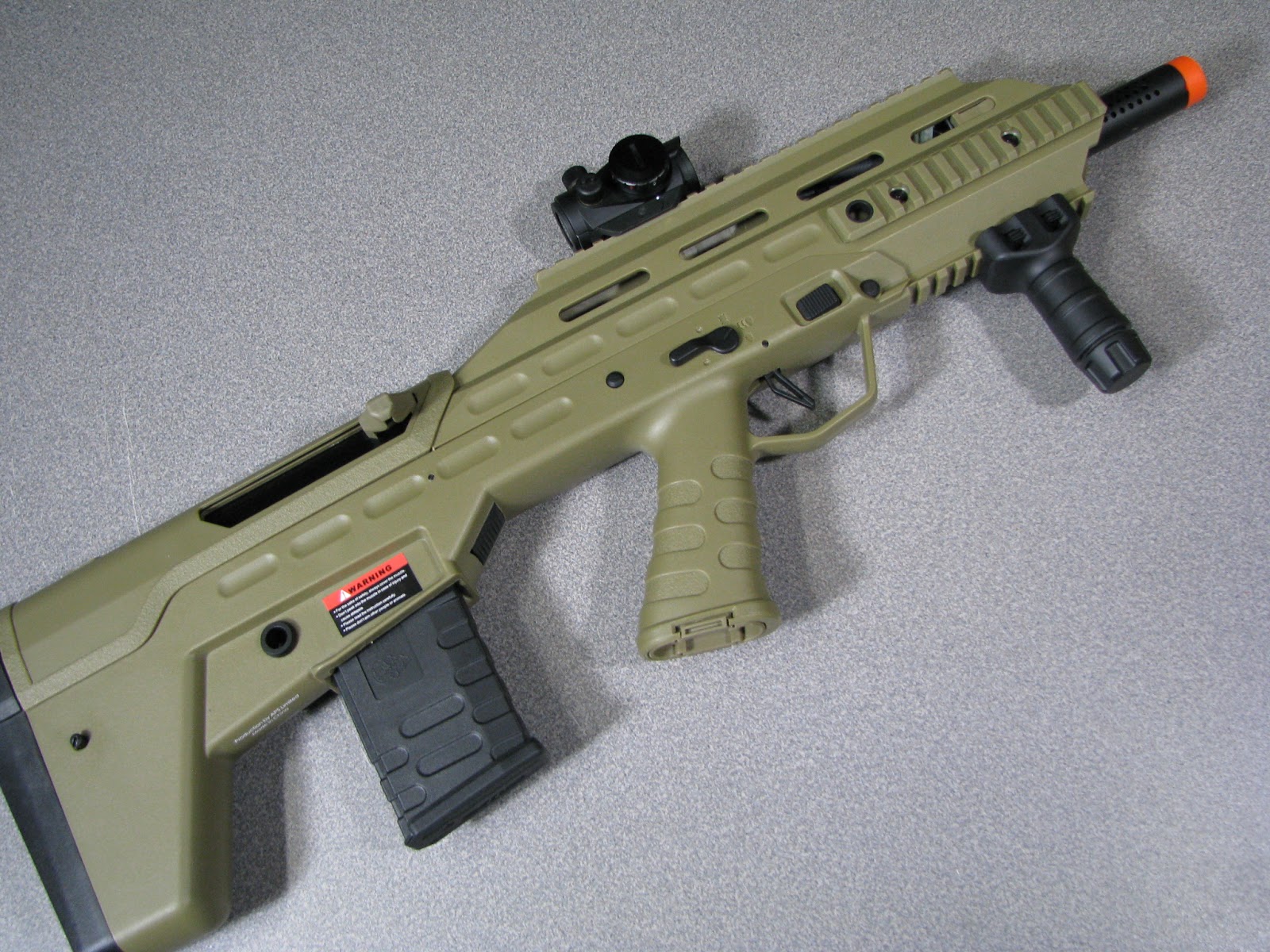 Hotspot Airsoft: APS UAR (Urban Assault Rifle) AEG