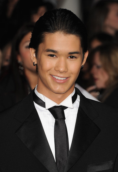 Twilightkerz: Nils Allen Stewart-(Booboo)