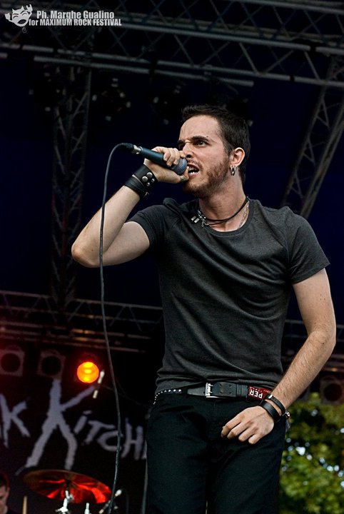 only music saves: Rhyme : artist of the day