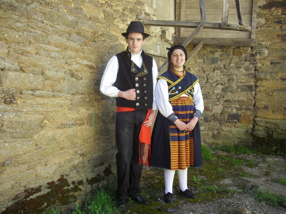 CULTURA Y FOLKLORE ESPAÑOL: AIRES DE ALISTE Y LA OBISPARRA