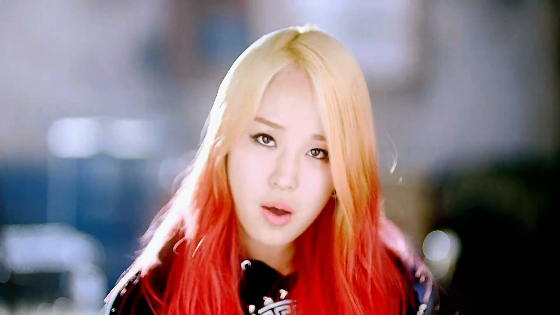 A.KOR: But Go MV, who-is-who + Kemy κατά Bom | I say myeolchi // k-pop ...