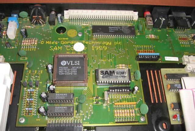 Partes Internas de la CPU Y Periféricos de Entrada