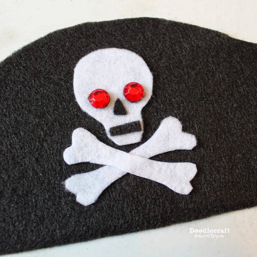 Simple Pirate Costumes!