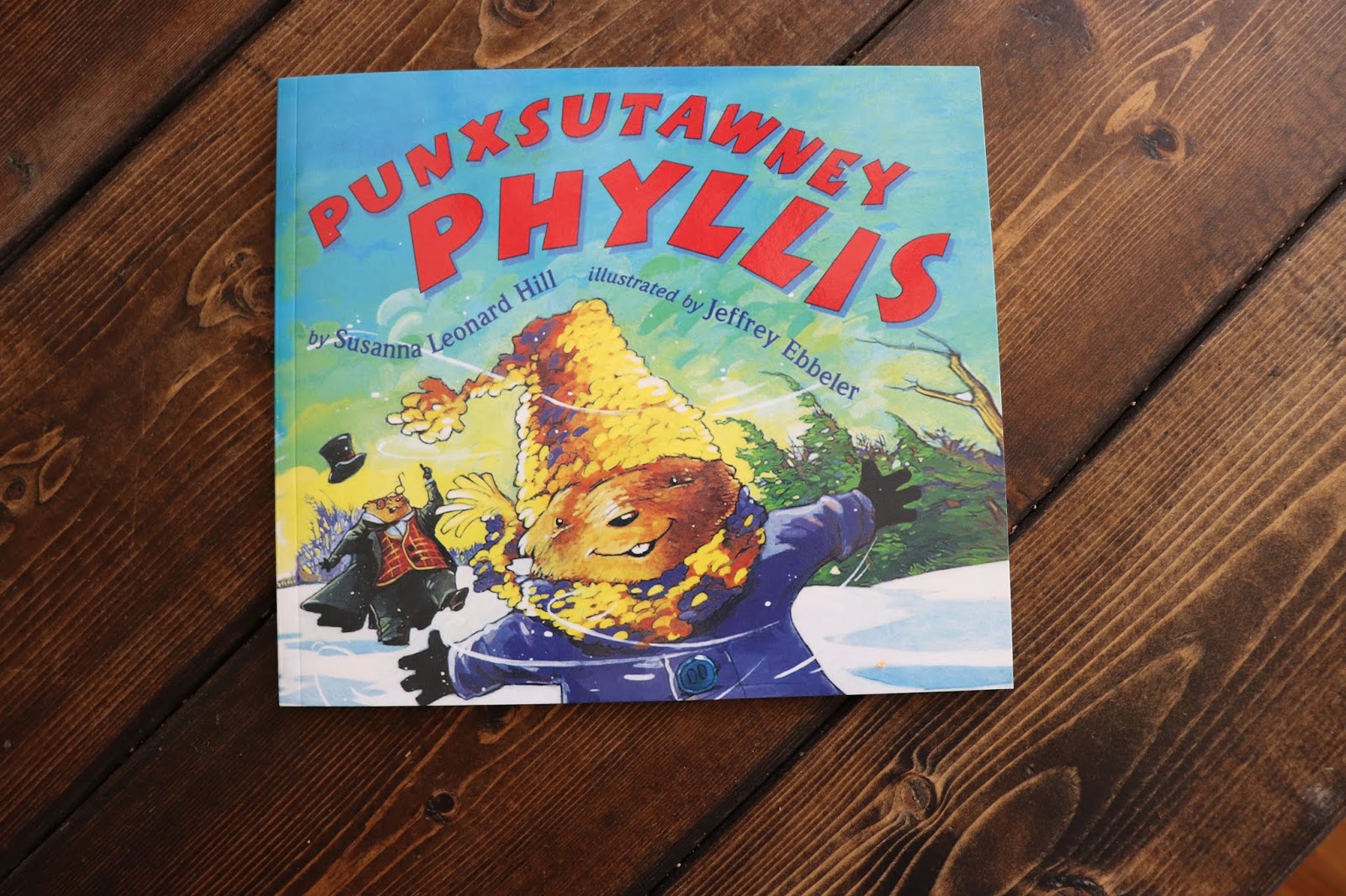 Momfessionals: Groundhog Day books and activities