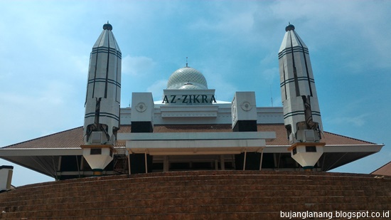 AYO Ke Masjid: Foto Eksterior Masjid Azzikra Sentul Bogor Bagian 1