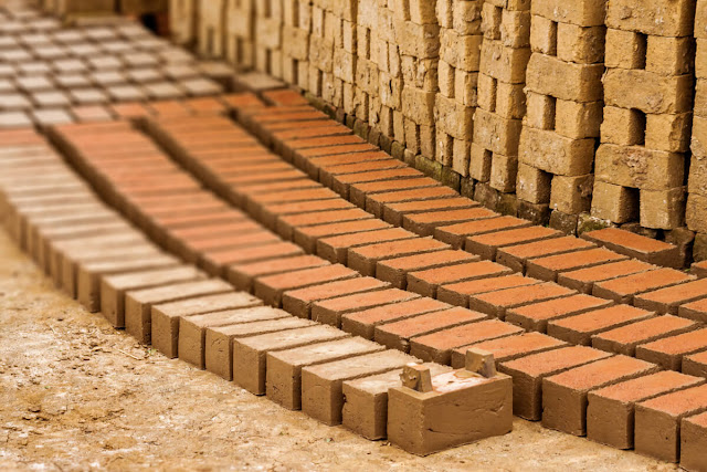 WHY MUD BRICKS?