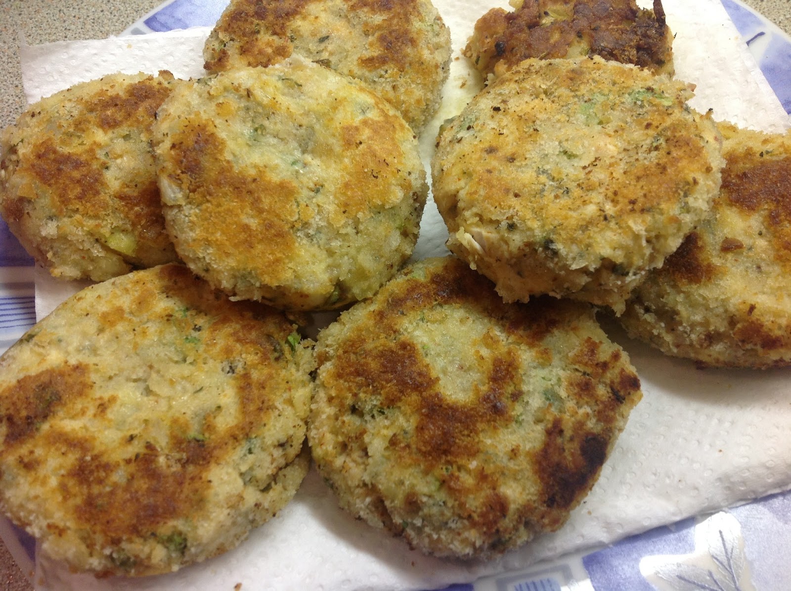 This Muslim Girl Bakes: Chicken and Potato Cutlets