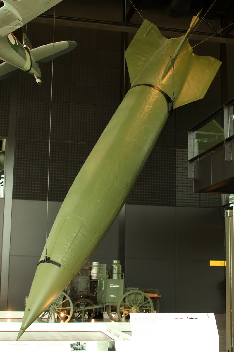 Eastwings: A4 * V2 * Luftwaffe c/s * no Reg.