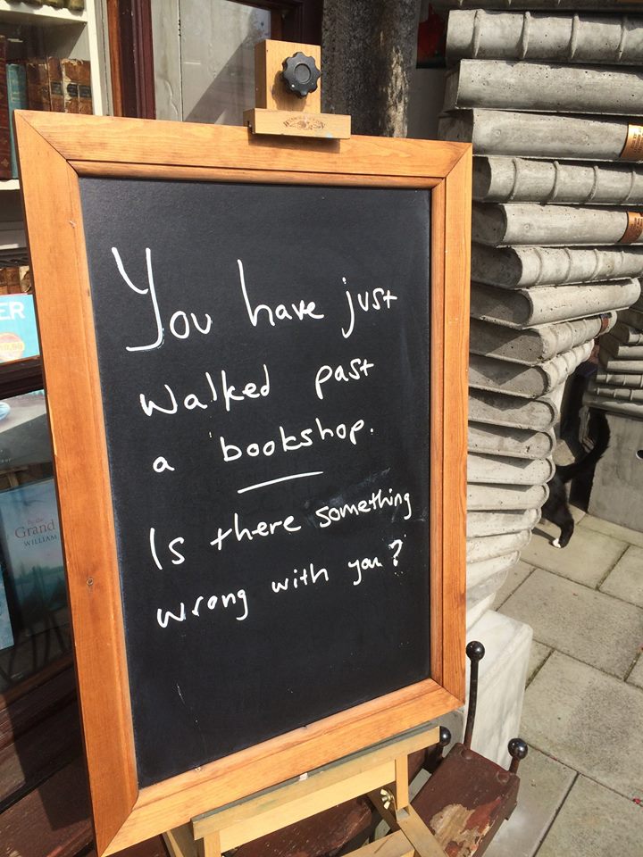 Mystery Fanfare: Bookstore Sign of the Day