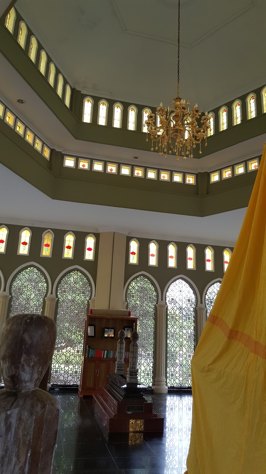 Meh Travel With Me!!: Masjid Raya Syahabuddin dan Makam Pahlawan ...