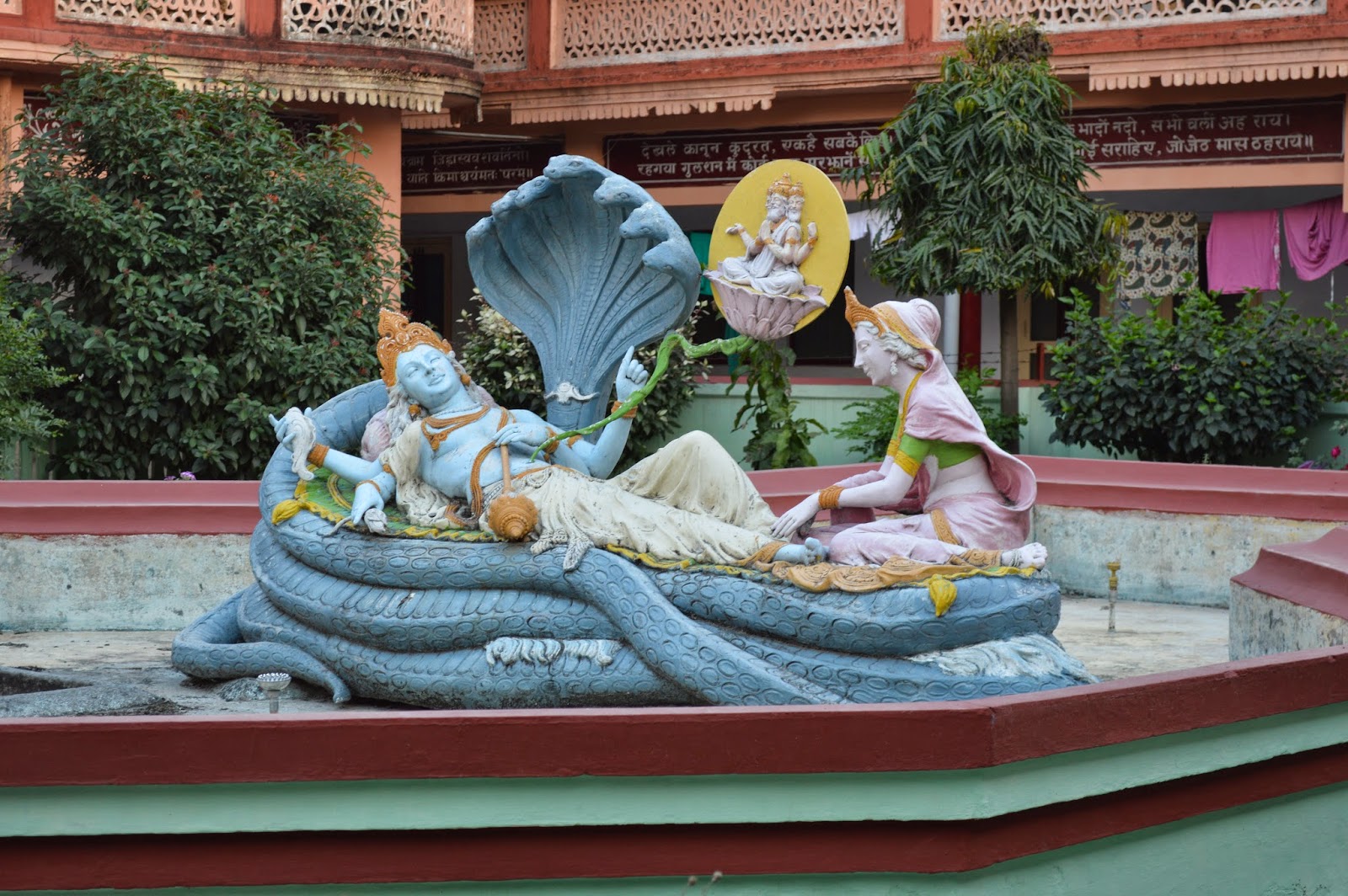 Rishikesh Inside!: Parmarth Niketan Ashram