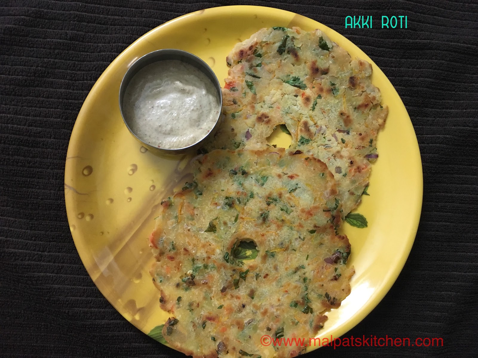 AKKI ROTI, how to make rice-flour crepes with lot of veggies ~ Malpats ...