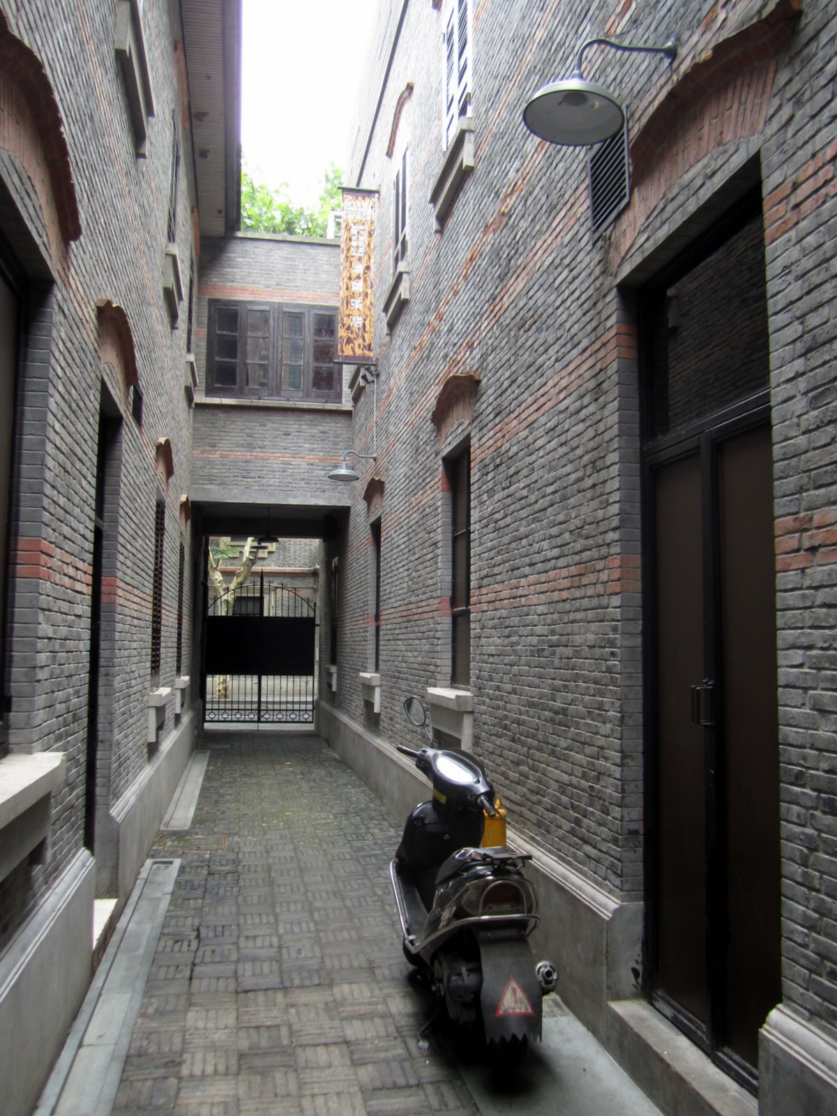 ANARCHYTECT: shanghai: xintiandi