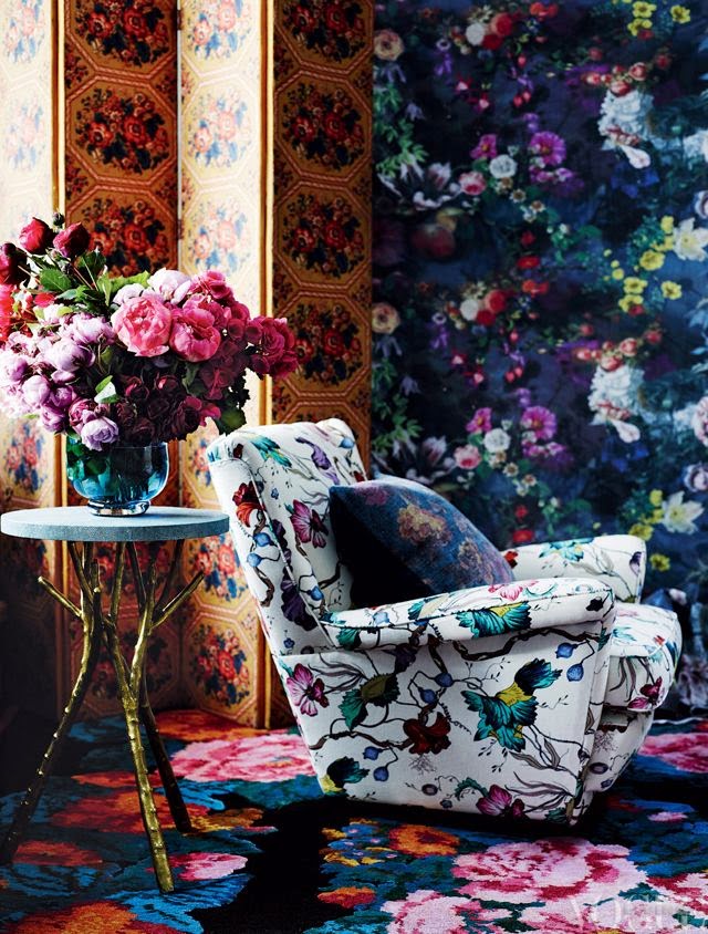 Eye For Design: Decorating With Bold Floral Rugs