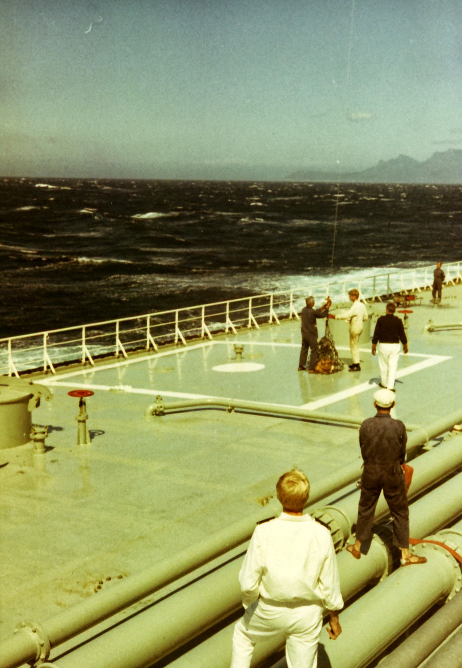 'ZIEN EN WETEN': ONDINA S.S. SHELL TANKERS B.V. (DEEL 3)