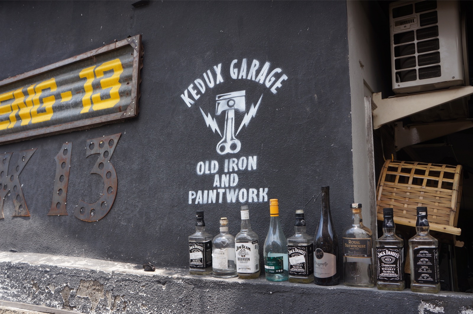 BUBBLE VISOR: Bali #2 Kedux Garage