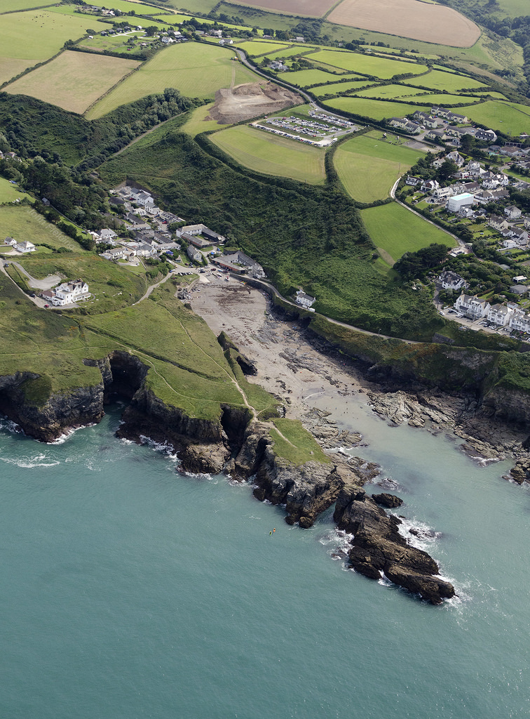 daily timewaster: Port Gaverne, Cornwall, England