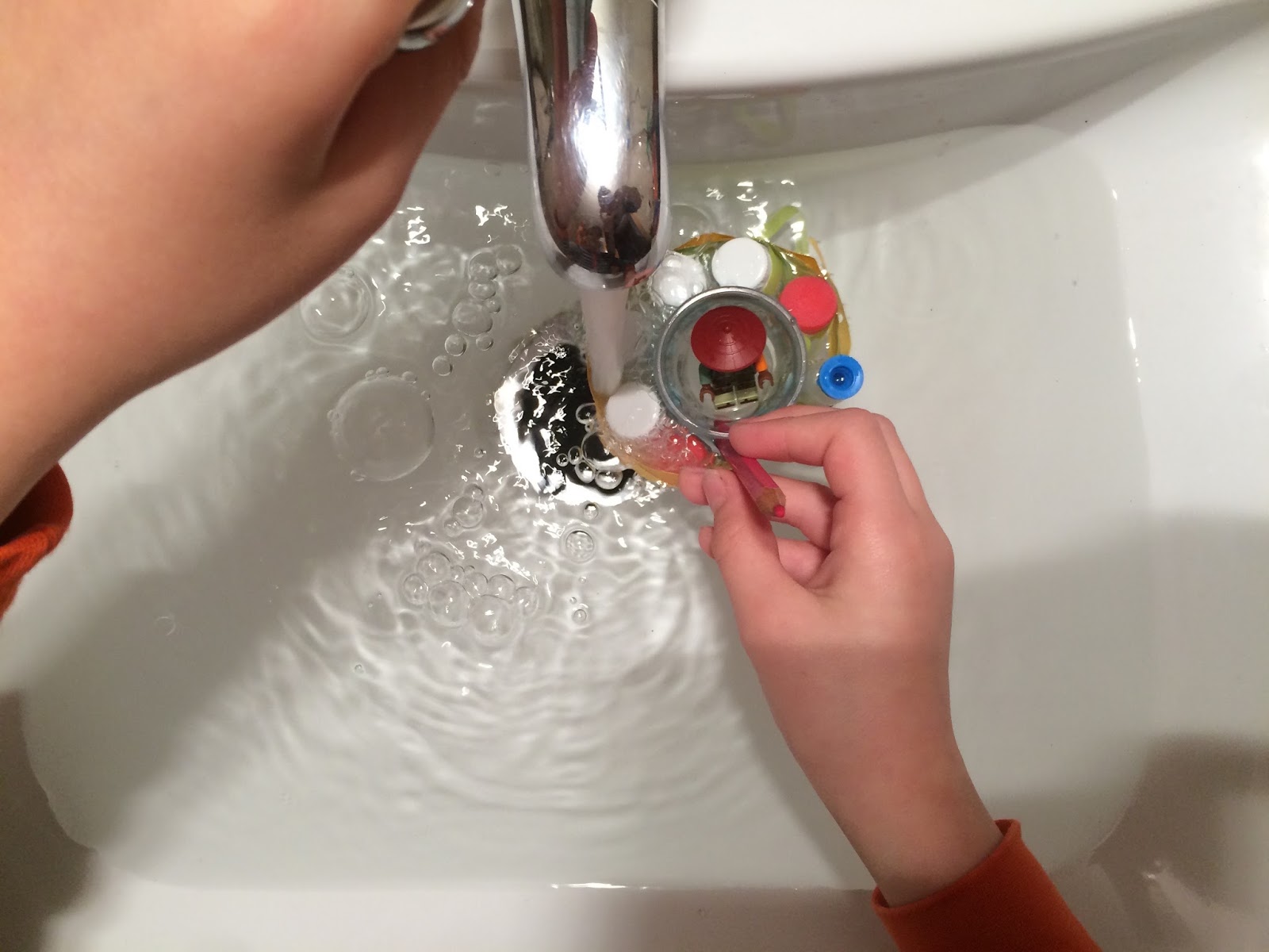 encenent la imaginació: Flotació rudimentària.