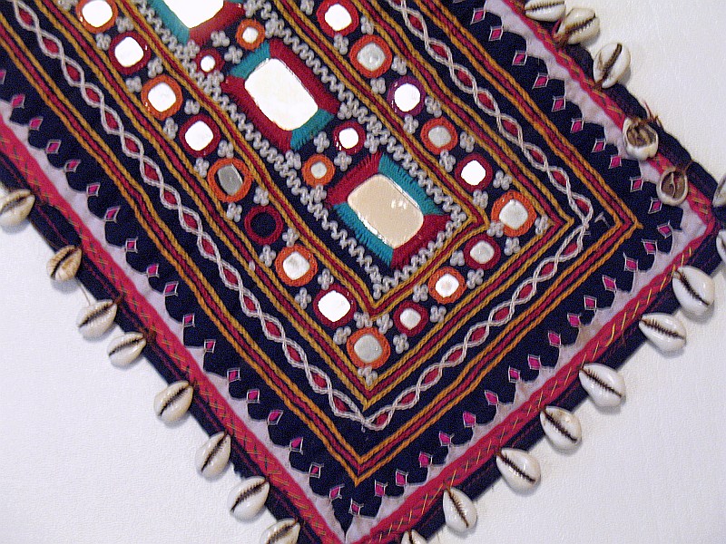 The Vibrant Threads of India: Exploring the Colourful Banjara, Rabari ...