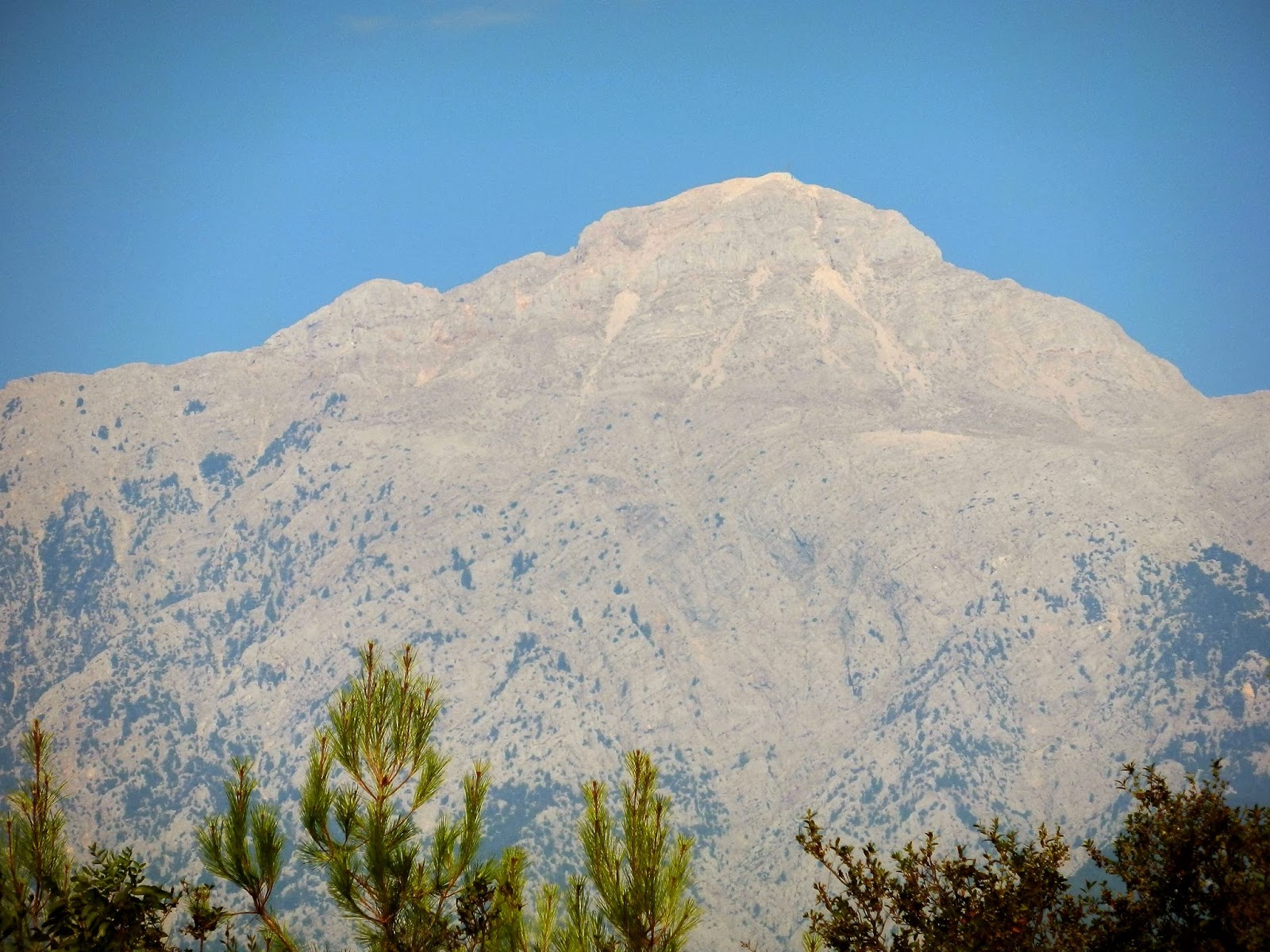 Le Montagne della Luna: IL MONTE TATHALI DAGI, REGNO DELLA CHIMERA
