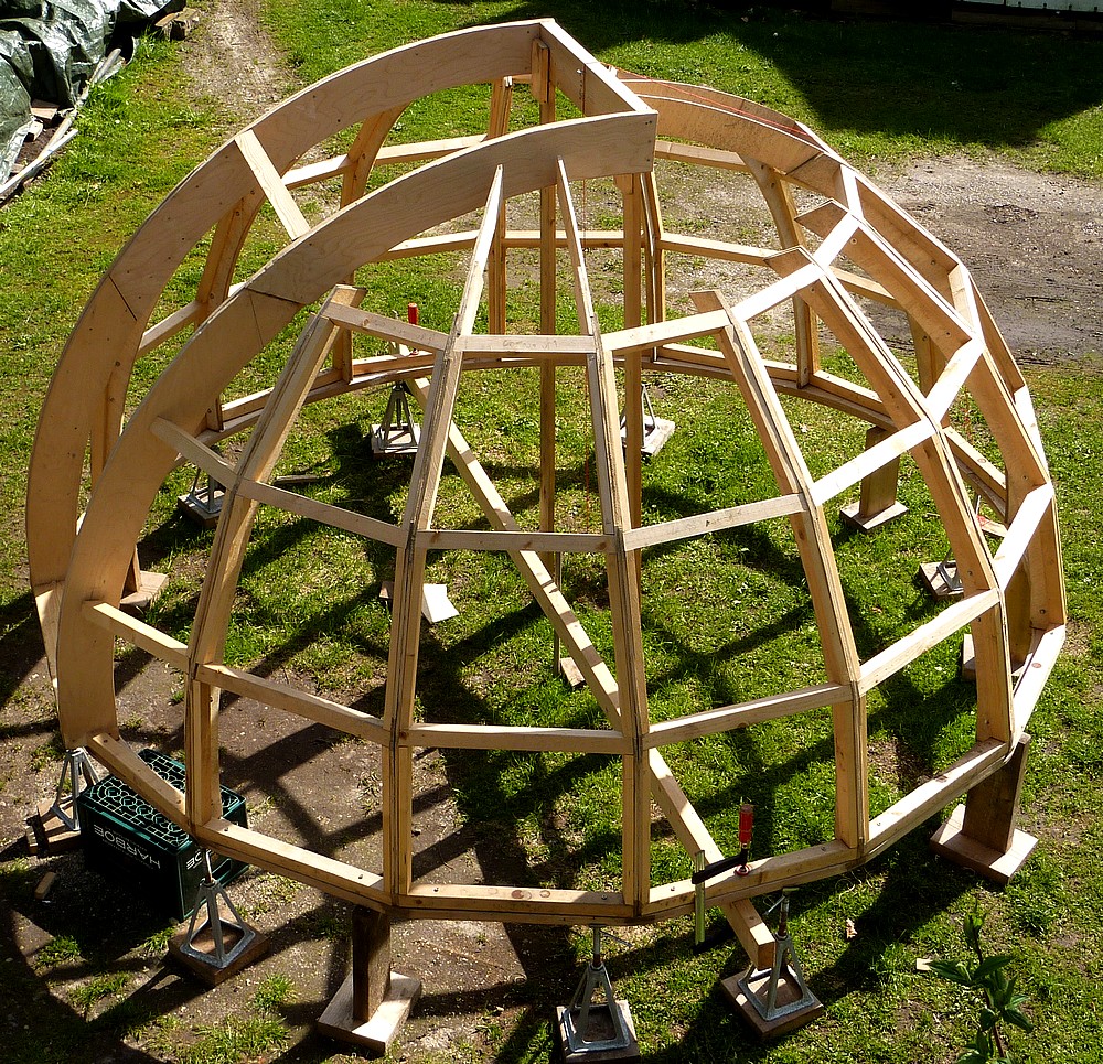 Fullerscopes Telescope Mountings: Dome building: Dust storm!