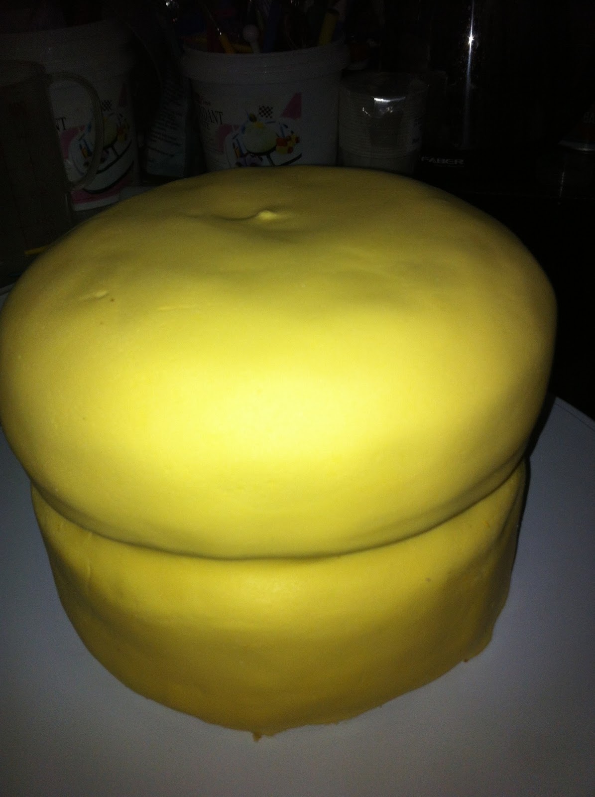 Home May'de Cakes: The Making : Hi-5 themed cake